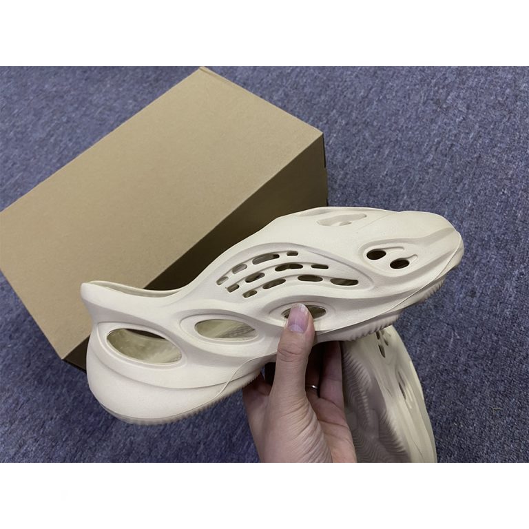 реплика Евтин Adidas Yeezy Foam Runner Beige интернет магазин - Gucci ...